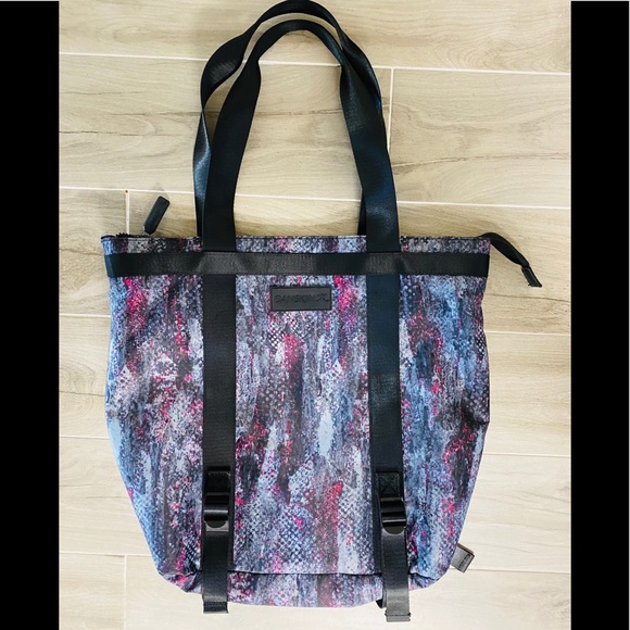 Danskin | Bags | Danskin Reptile Gym Bag Shoulder Or A Backpack | Poshmark